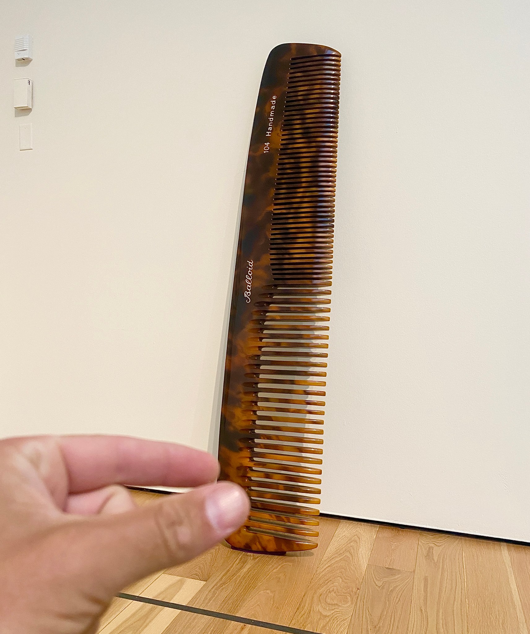 BRUSHED UP : HOW A GIANT COMB SCULPTURE BLEW OUR MIND! – GLOBAL GRAPHICA
