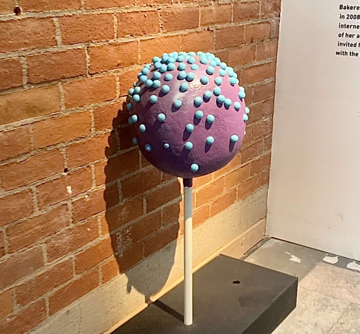 INCREDIBLE EDIBLE: ARTIST CREATES GIANT FOOD SCULPTURES TO DROOL FOR ...